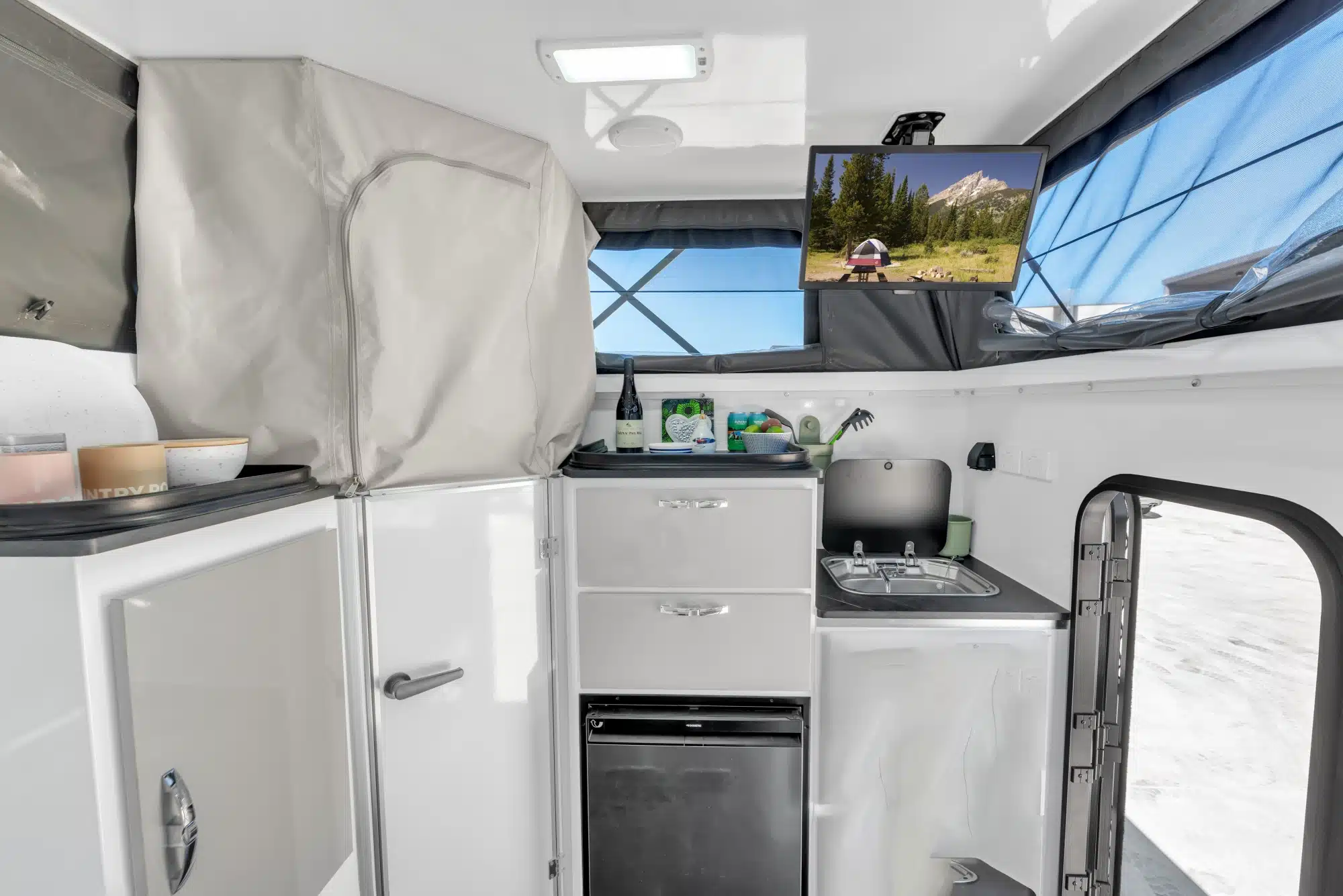 Scout Slide-On Camper - Ute Mount - Austral Motorhomes