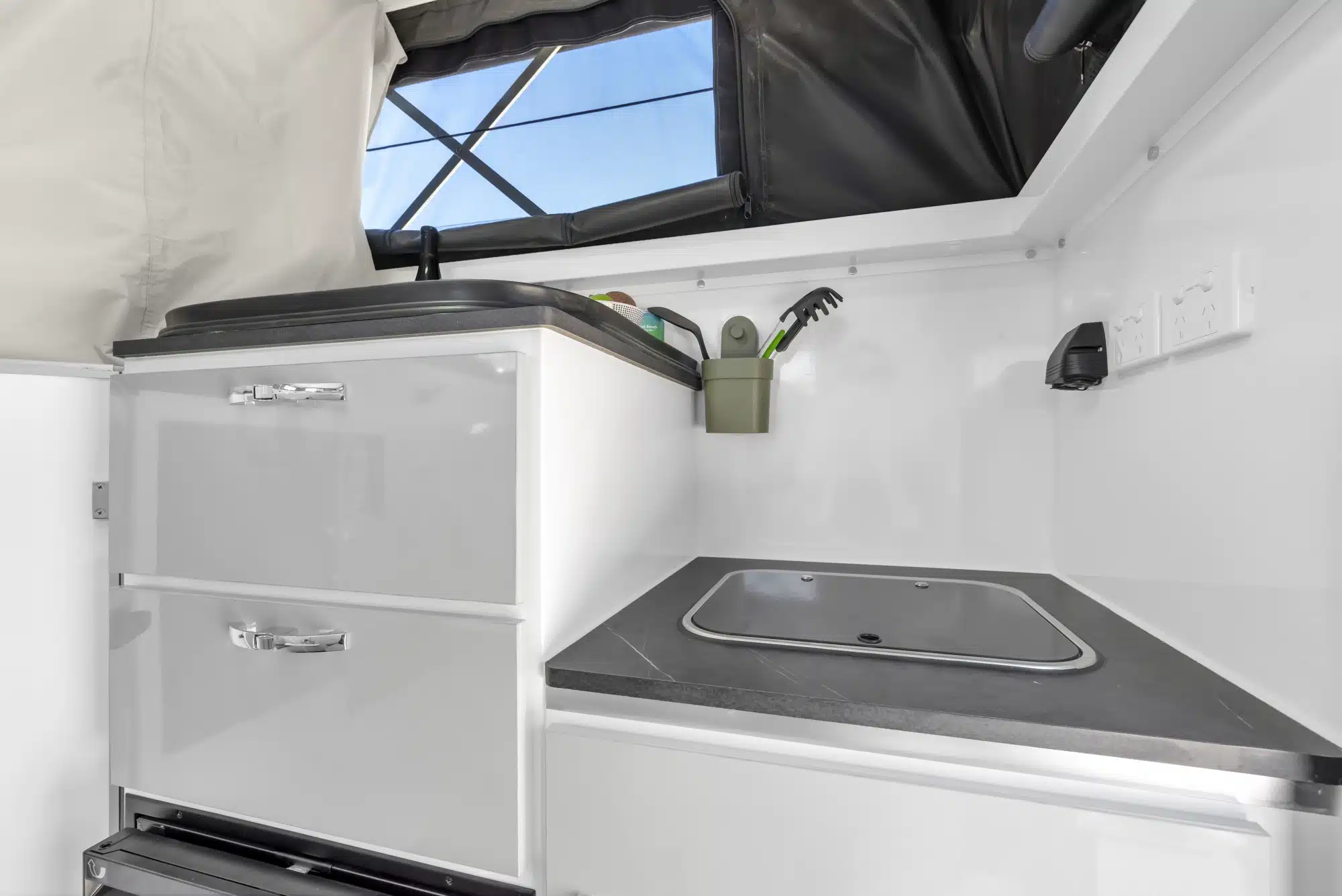 Scout Slide-On Camper - Ute Mount - Austral Motorhomes